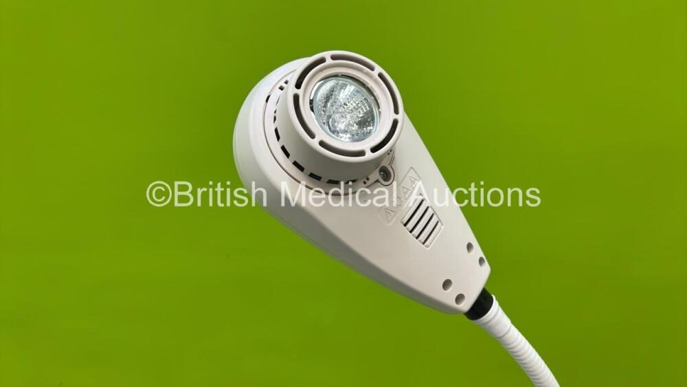 Welch Allyn LS-135 Examination Lamp (Powers Up) *SN na* | June 2024 ...