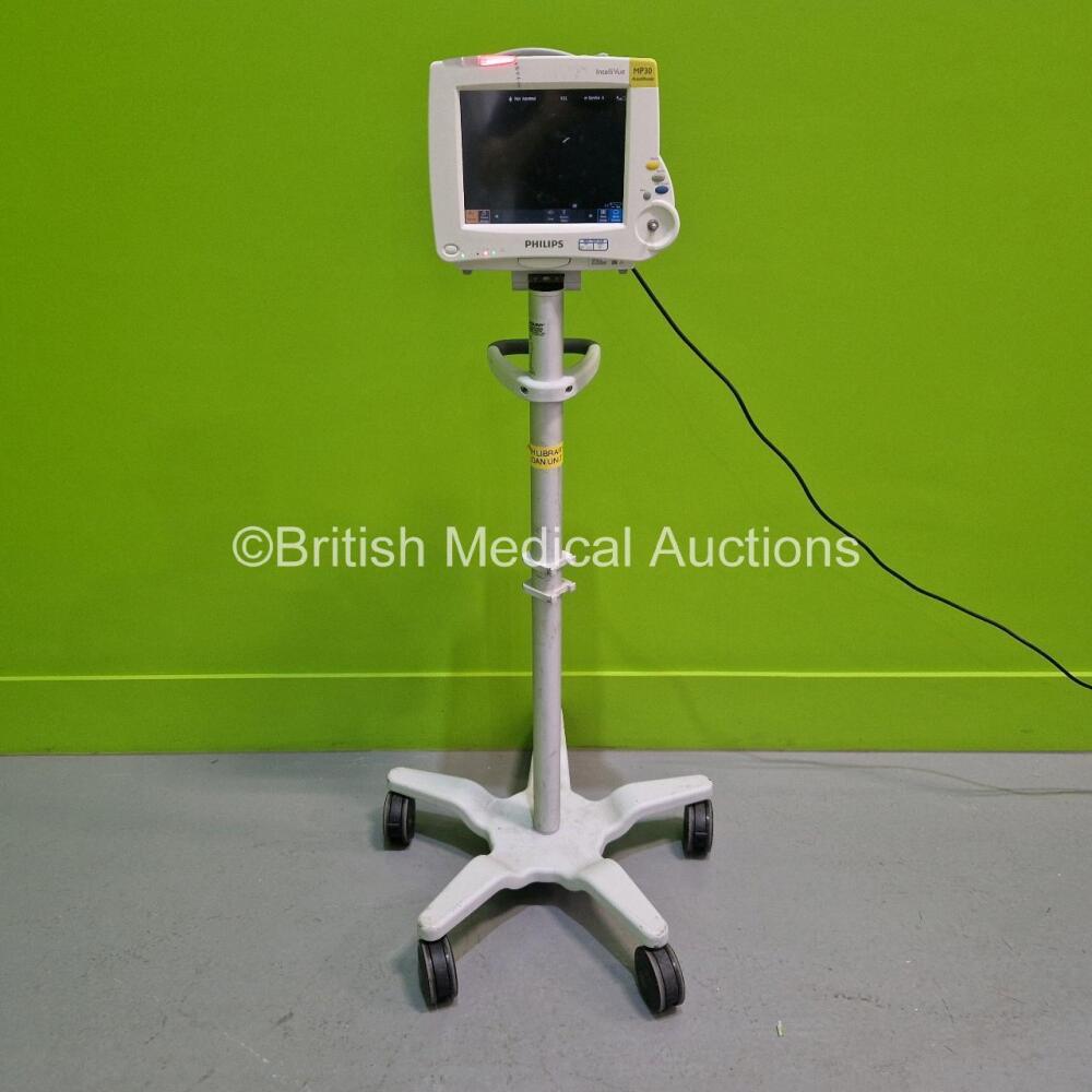 Philips IntelliVue MP30 Patient Monitor (Powers Up Crack in Casing ...