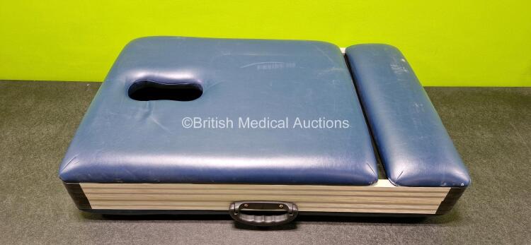 Portable Foldable Patient Couch Model TAB33 (Damaged Cushion - See ...