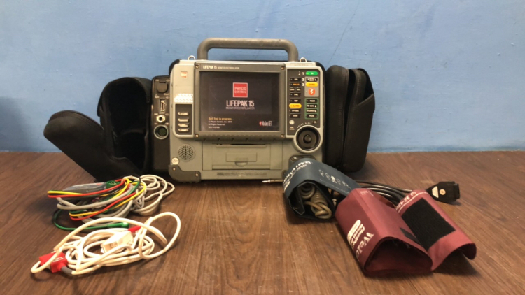 Medtronic Physio-Control Lifepak 15 12-Lead Monitor / Defibrillator ...