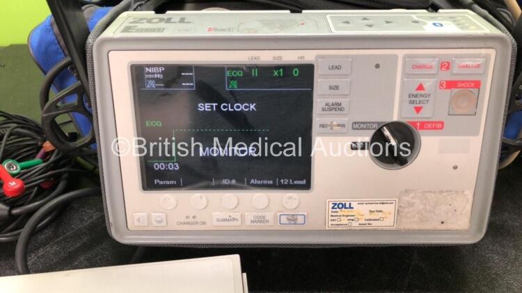 Zoll E Series Defibrillator Including ECG, CO2, SpO2, NIBP and Printer ...
