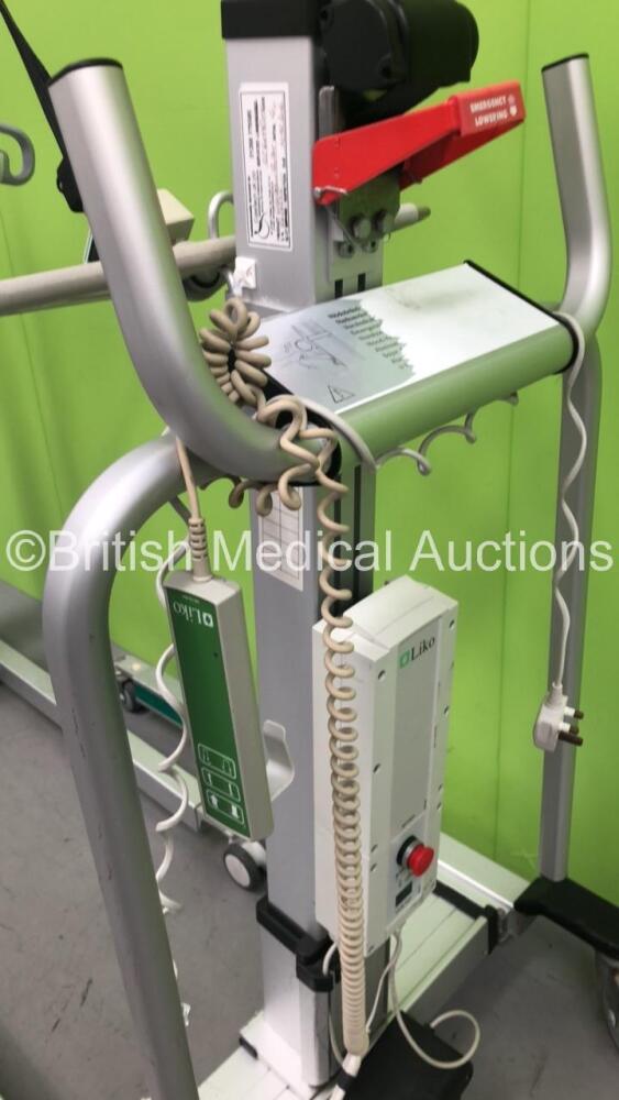 1 x Liko Golvo 7007 ES Electric Patient Hoist with Battery and ...