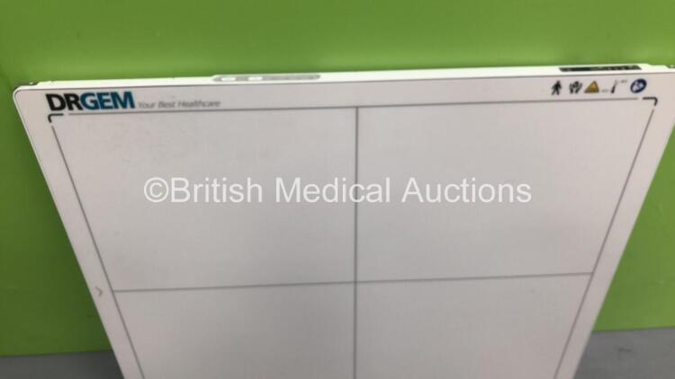 DRGEM Topaz-32D Mobile X-Ray with DRGEM Wireless Digital Flat Panel ...