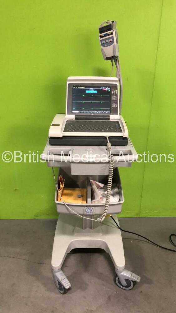 GE MAC 5500 HD ECG Machine on Trolley with Lead ECG Lead (Powers Up ...