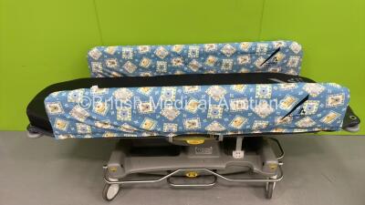 Anetic Aid QA3 Hydraulic Patient Trolley with Mattress (Hydraulics ...