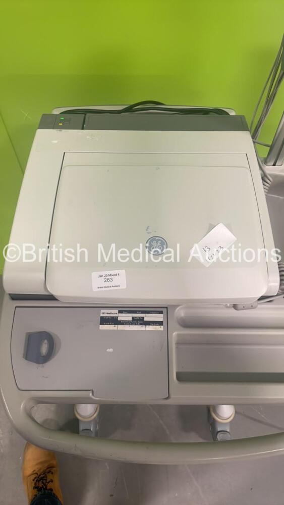 GE MAC 5500 ECG Machine on Stand with 10 Lead ECG Leads (Powers Up ...