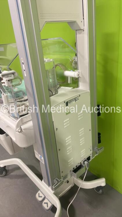 GE Ohmeda Medical Giraffe OmniBed Infant Incubator (Powers Up ...