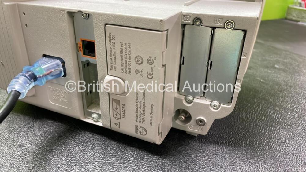 Philips IntelliVue MP30 Patient Monitor with 1 x Philips M3015A ...
