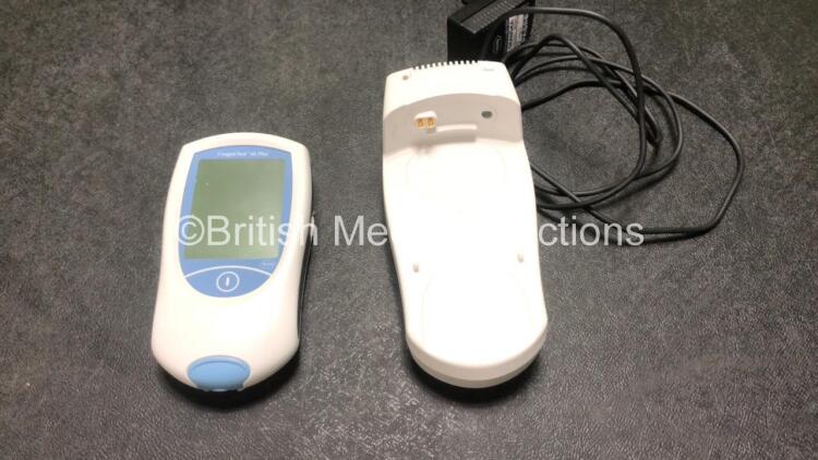 Roche Coaguchek XS Plus Coagulation Meter with Base Unit and Power ...