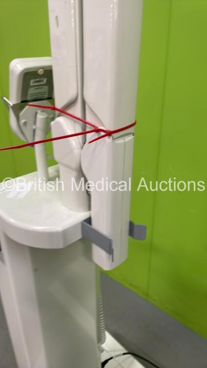 Carestream CS2200 X-Ray Stand and Carestream CS 2200 Exposure Hand ...