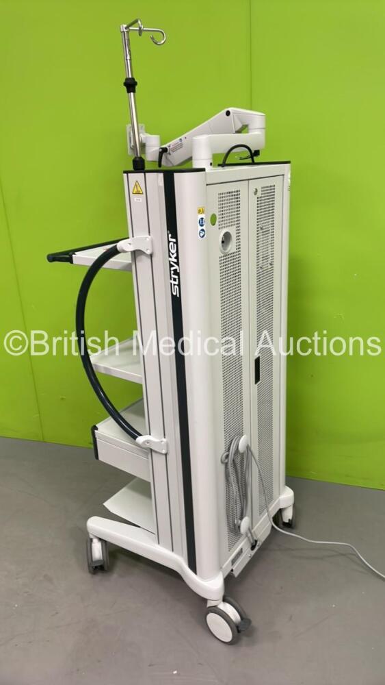 Stryker Compact - Cart B450 (Powers Up) | March 2023 Mixed Medical Part ...