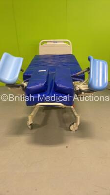 Hill-Rom Affinity 4 Electric Birthing Bed with Cushions and Controller ...