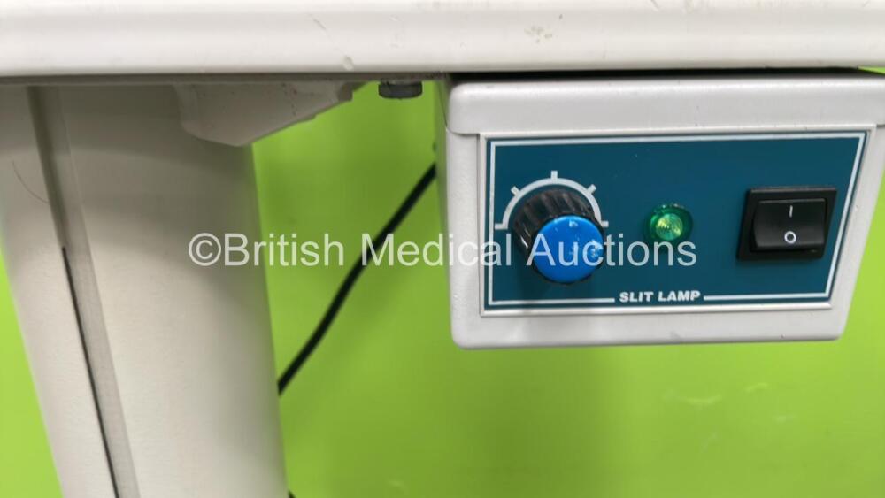 Nidek SL-250 Slit Lamp on Humphrey Instruments Motorized Table (Powers ...