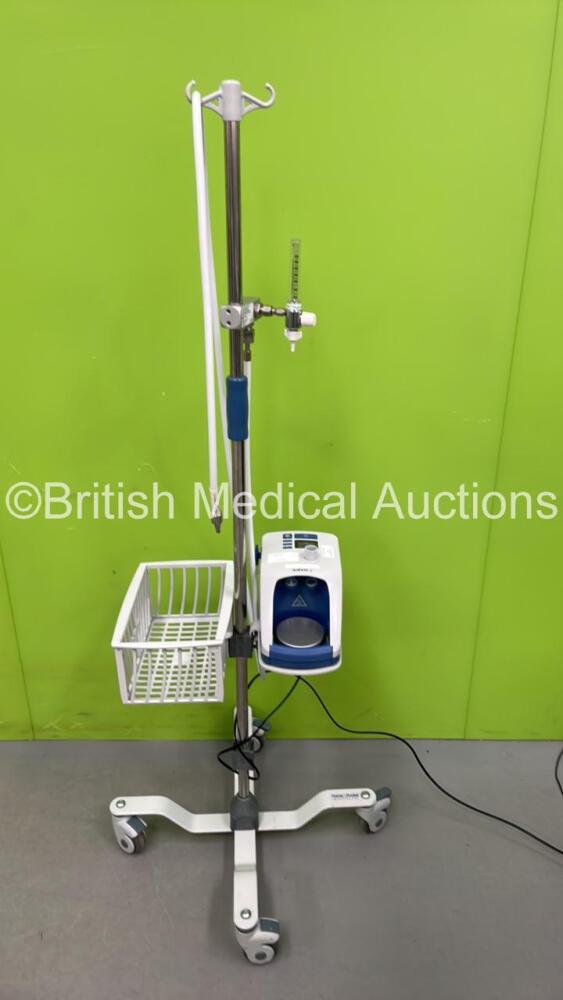 Fisher and Paykel Airvo 2 Humidifier on Stand with Hose (Powers Up) *S ...