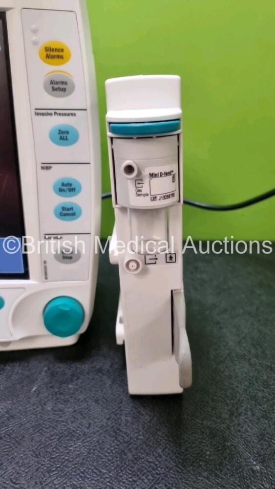 GE F-FMW-01 Patient Monitor (Powers Up) with 1 x GE N-FC-00 Gas Module ...