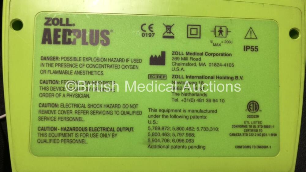 Zoll AED Plus Defibrillator with 1 x Battery and 1 x Electrode Pack in ...