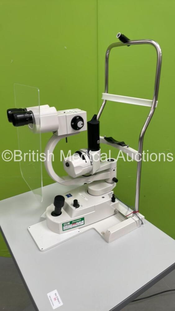 Zeiss SL115 Classic Slit Lamp on Stand with 2 x 10x Eyepieces and Chin ...