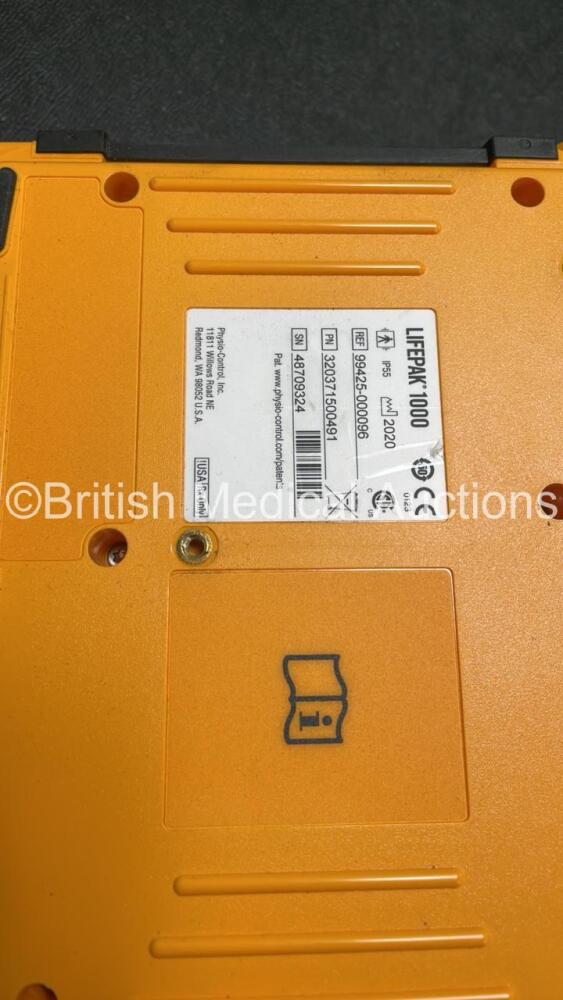 2 x Medtronic Physio-Control Lifepak 1000 Defibrillators with 4 x ...