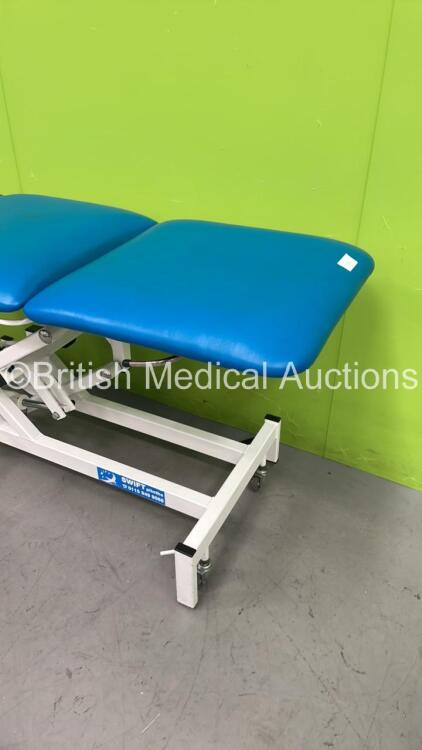 Medi Plinth Hydraulic 3 Way Patient Examination Couch (Hydraulics ...