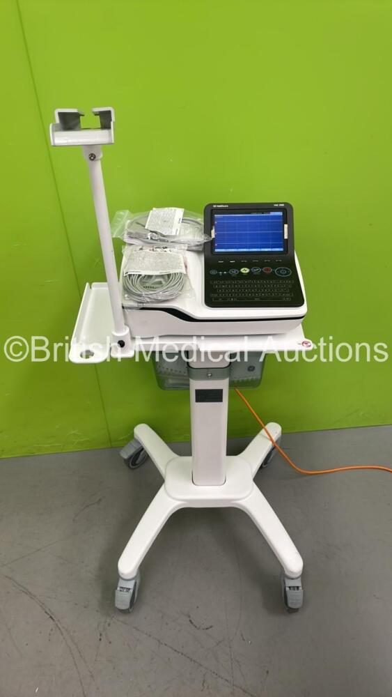 GE MAC 2000 ECG Machine with 10 Lead ECG Leads on Cart (Powers Up - In ...