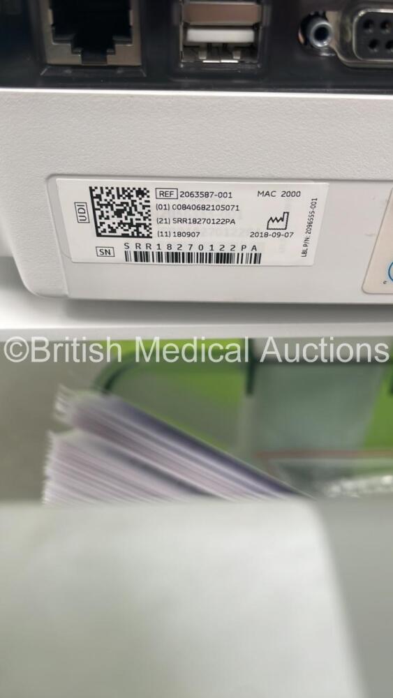 GE MAC 2000 ECG Machine with 10 Lead ECG Leads on Cart (Powers Up - In ...
