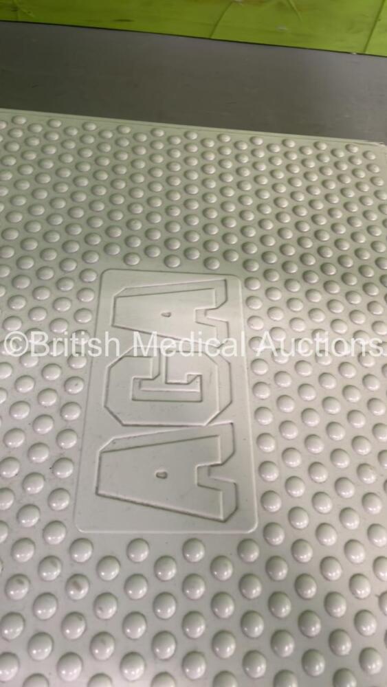 AGA Electric Tilt Table with Dual Controllers (Powers Up) | July 2023 ...