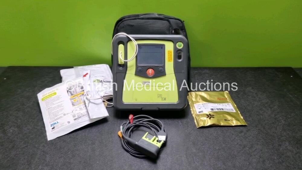 Zoll AED PRO Defibrillator (Powers Up) In Carry Case with 1 x 3 Lead ...