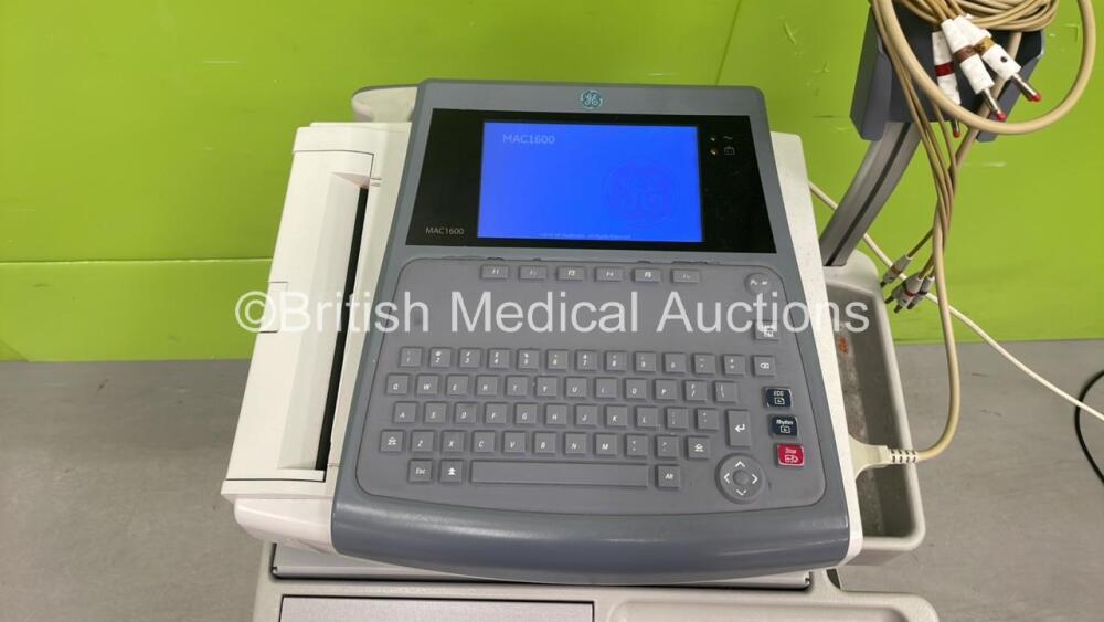 GE MAC 1600 ECG Machine with 10 Lead ECG Lead on Stand (Powers Up) *SN ...