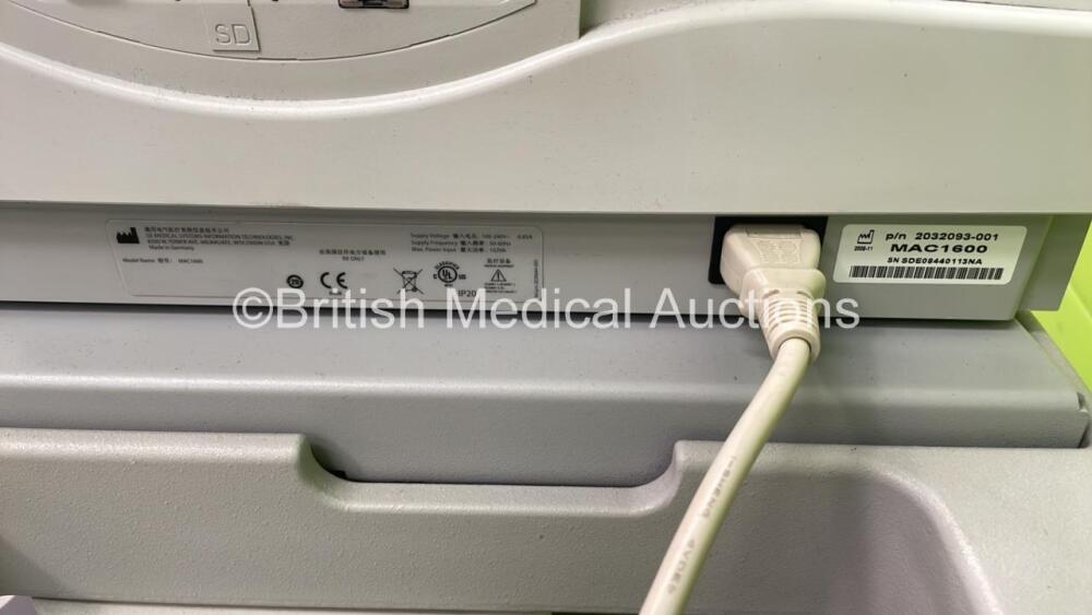 GE MAC 1600 ECG Machine with 10 Lead ECG Lead on Stand (Powers Up) *SN ...