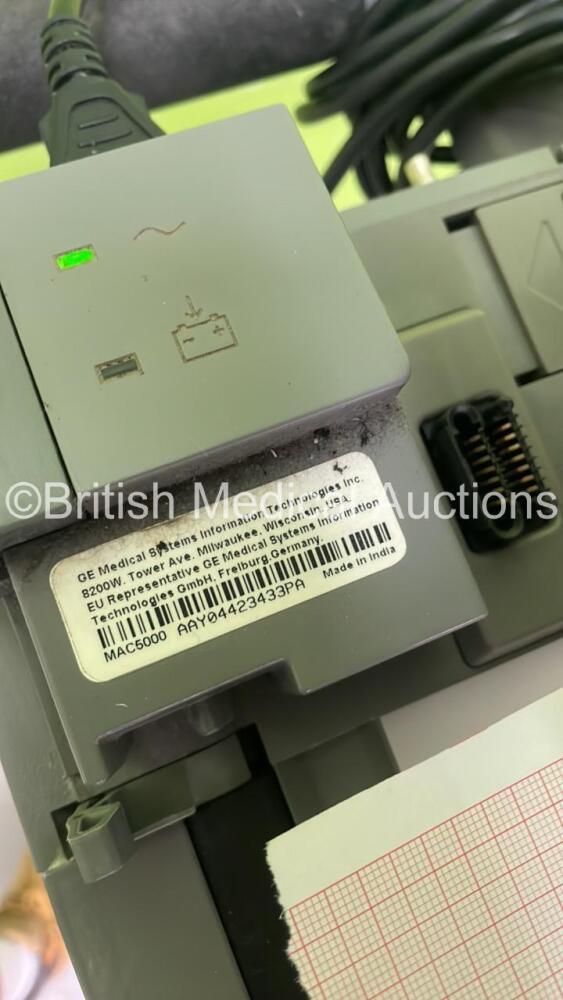 GE MAC 5000 ECG Machine on Stand with 10 Lead ECG Leads (Powers Up ...