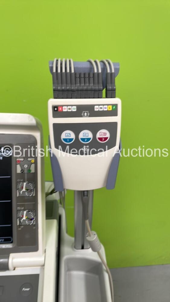 GE MAC 5500 ECG Machine on Stand with 10 Lead ECG Leads (Powers Up ...