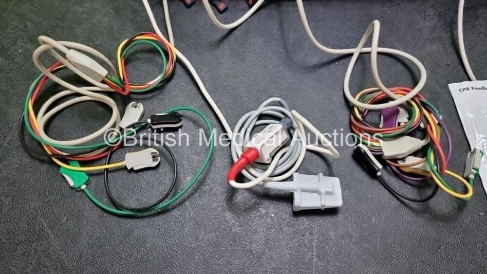 GS Corpuls3 Slim Defibrillator Ref : 04301 (Powers Up) with Corpuls ...