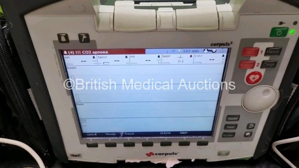 GS Corpuls3 Slim Defibrillator Ref : 04301 (Powers Up, Missing Rear ...