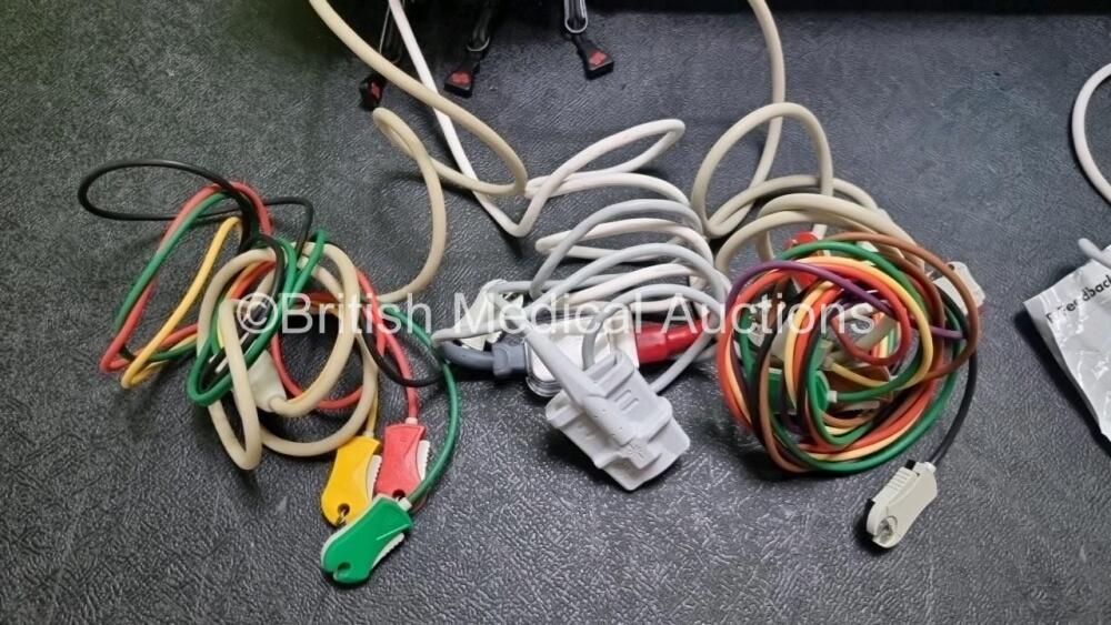 GS Corpuls3 Slim Defibrillator Ref : 04301 (Powers Up) with Corpuls ...