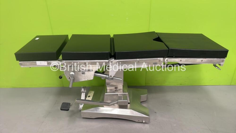 Eschmann MR Manual Operating Table with Cushions (Hydraulics Tested ...