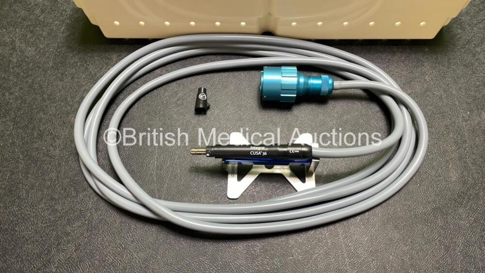 Integra Cusa Excel 36 KHz Electrosurgical/Diathermy Handpiece in Tray ...