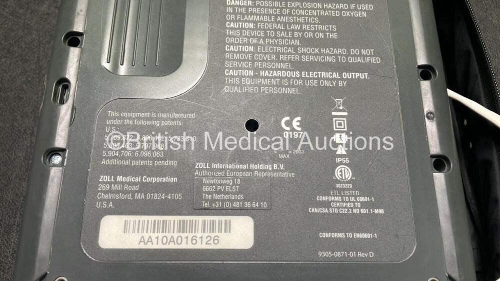 Zoll AED PRO Defibrillator with 1 x Battery and 1 x Electrode Pads ...