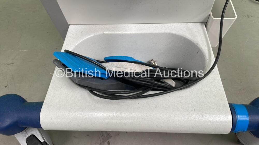 ERBE VIO 300 S Electrosurgical / Diathermy Unit Version 1.2.2 on Stand ...
