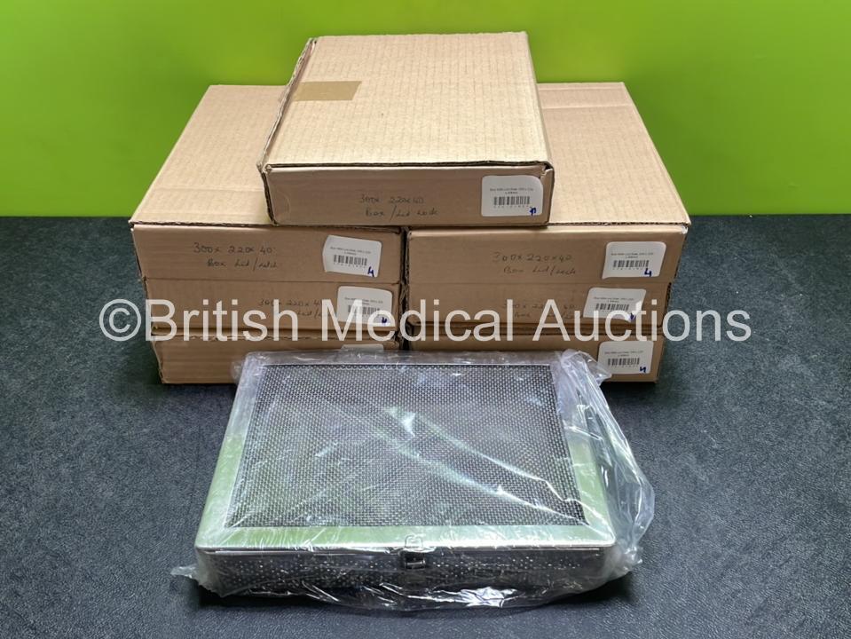 7 x Surgical Instrument Boxes / Baskets with Lids (300 x 220 x 40mm ...