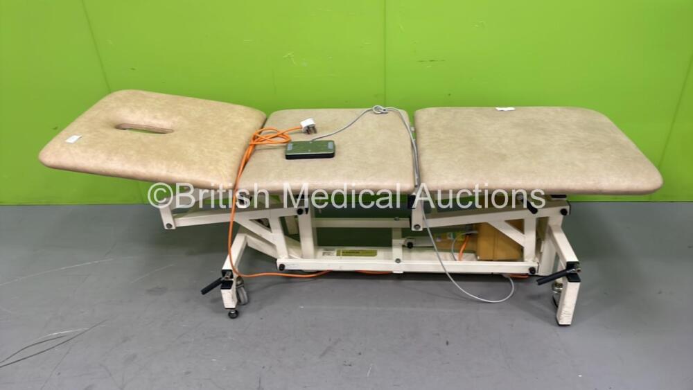 Akron 3 Way Patient Examination Couch with Foot Controller (Powers Up ...