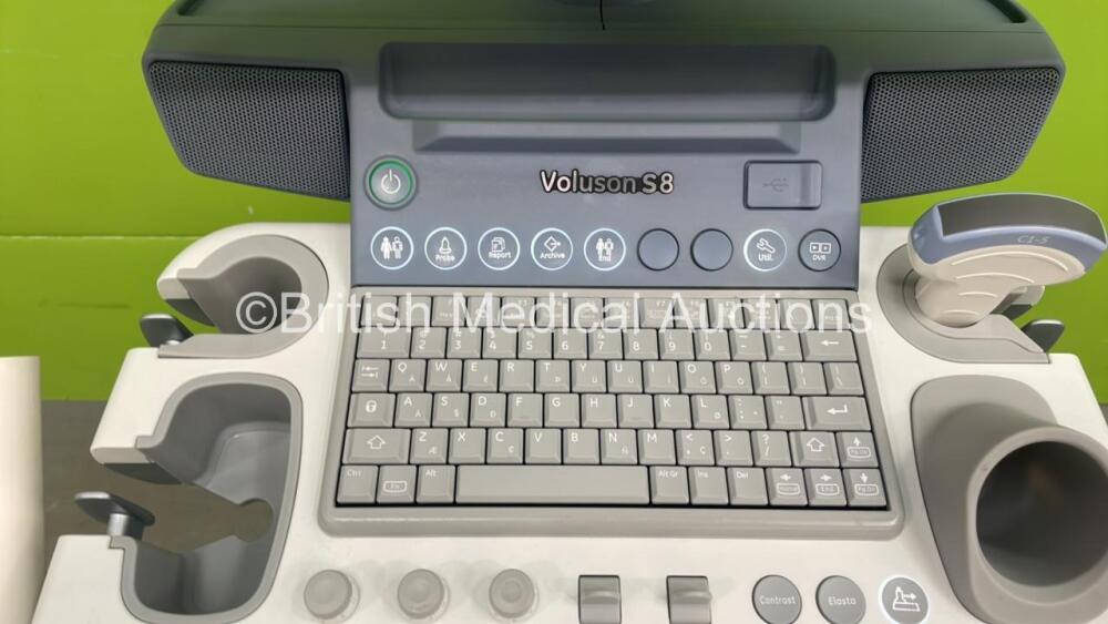 GE Voluson S8 Flat Screen Ultrasound Scanner Ref BT18 *S/N VS8802232 ...