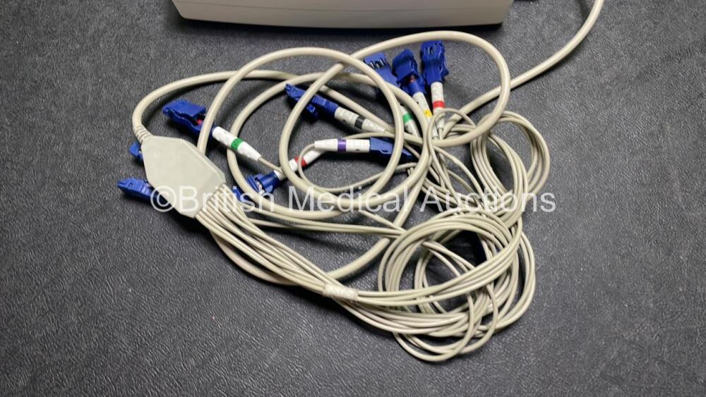 Schiller Cardiovit AT-101 ECG Machine (Powers Up) with 10 Lead ECG Lead ...