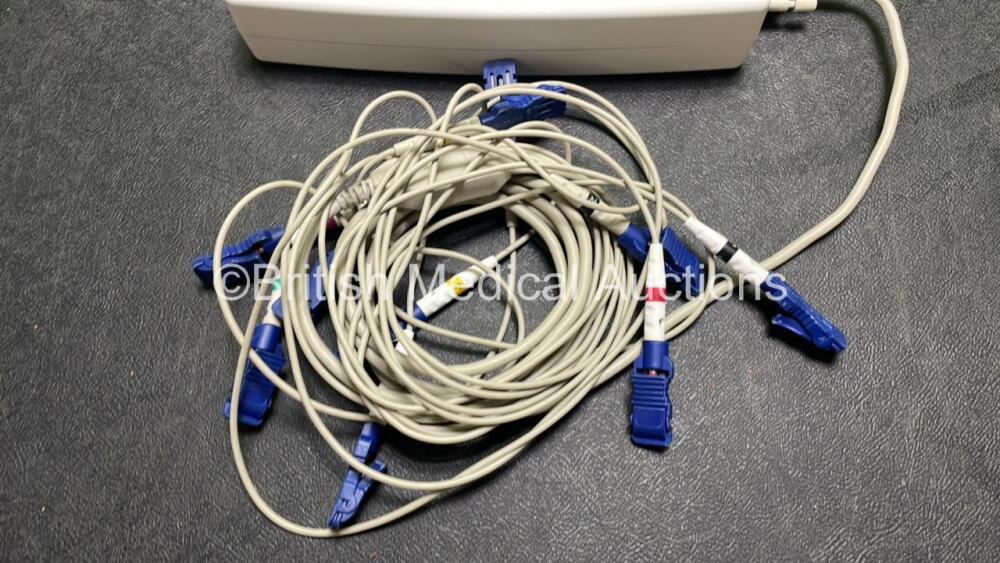 Schiller Cardiovit AT-101 ECG Machine (Powers Up) with 10 Lead ECG Lead ...