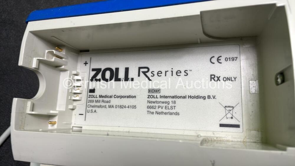 Zoll R Series Plus Defibrillator / Monitor (Powers Up with Stock ...