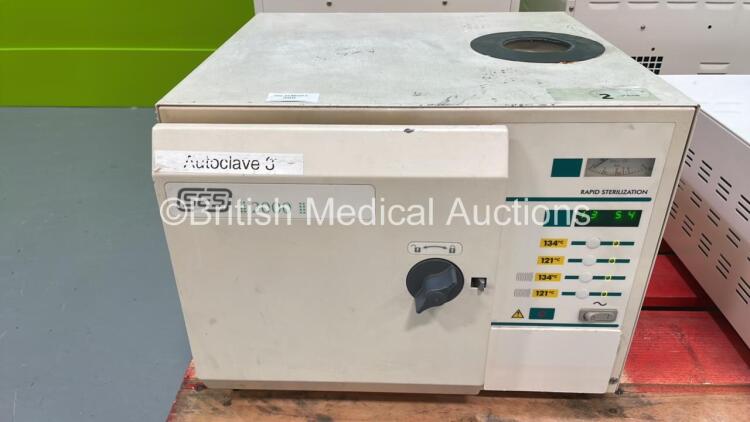 Eschmann SES 2000 Autoclave (Powers Up) | December 2023 Mixed Medical ...
