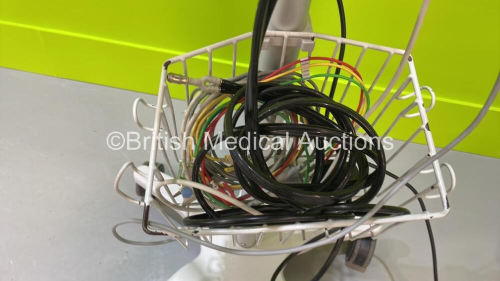 GE Carescape B650 Patient Monitor on Stand with E-PSMP-01 ...