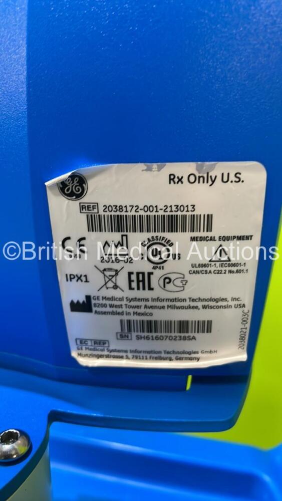 1 x GE Dinamap Carescape V100 Vital Signs Monitor on Stand (No Power ...