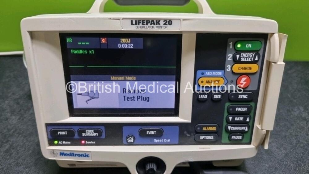 Physio Control Medtronic Lifepak 20 Defibrillator / Monitor (Powers Up) with 3 Lead ECG Lead ...