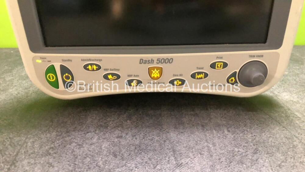GE Dash 5000 Patient Monitor on Stand with BP 1/2, BP 2/4, SPO2, Temp ...