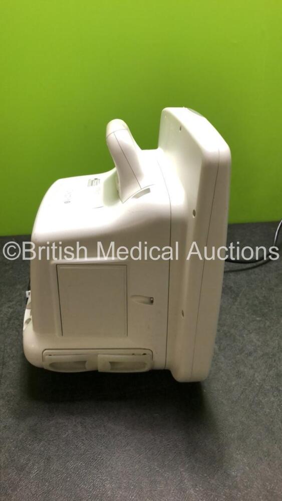 GE Dash 5000 Patient Monitor on Stand with BP 1/2, BP 2/4, SPO2, Temp ...